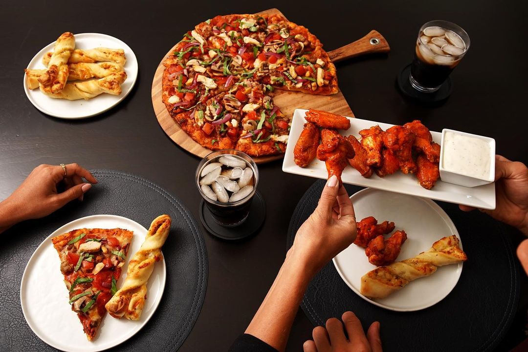 Round Table Pizza Near Me - Near Me Foods